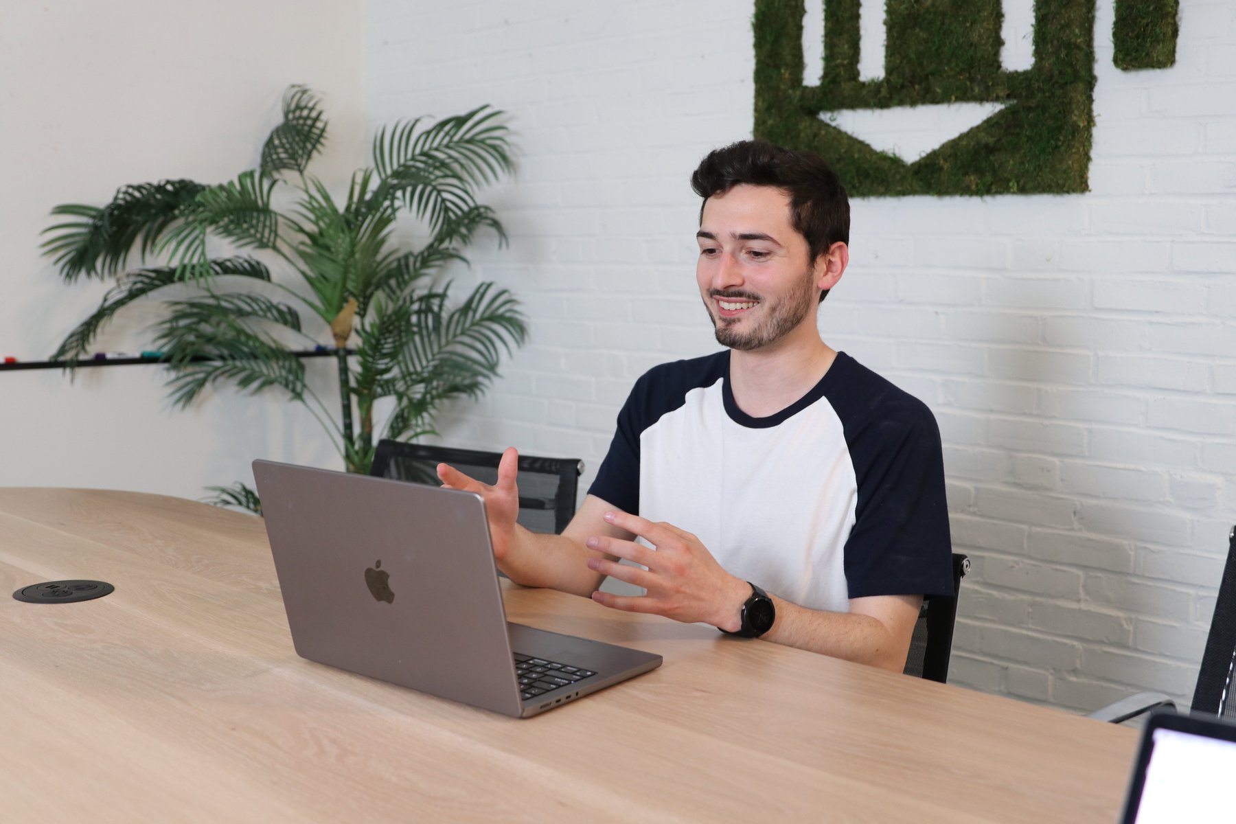 What is 'Assignment Selling'? Using Content to Close Deals Faster